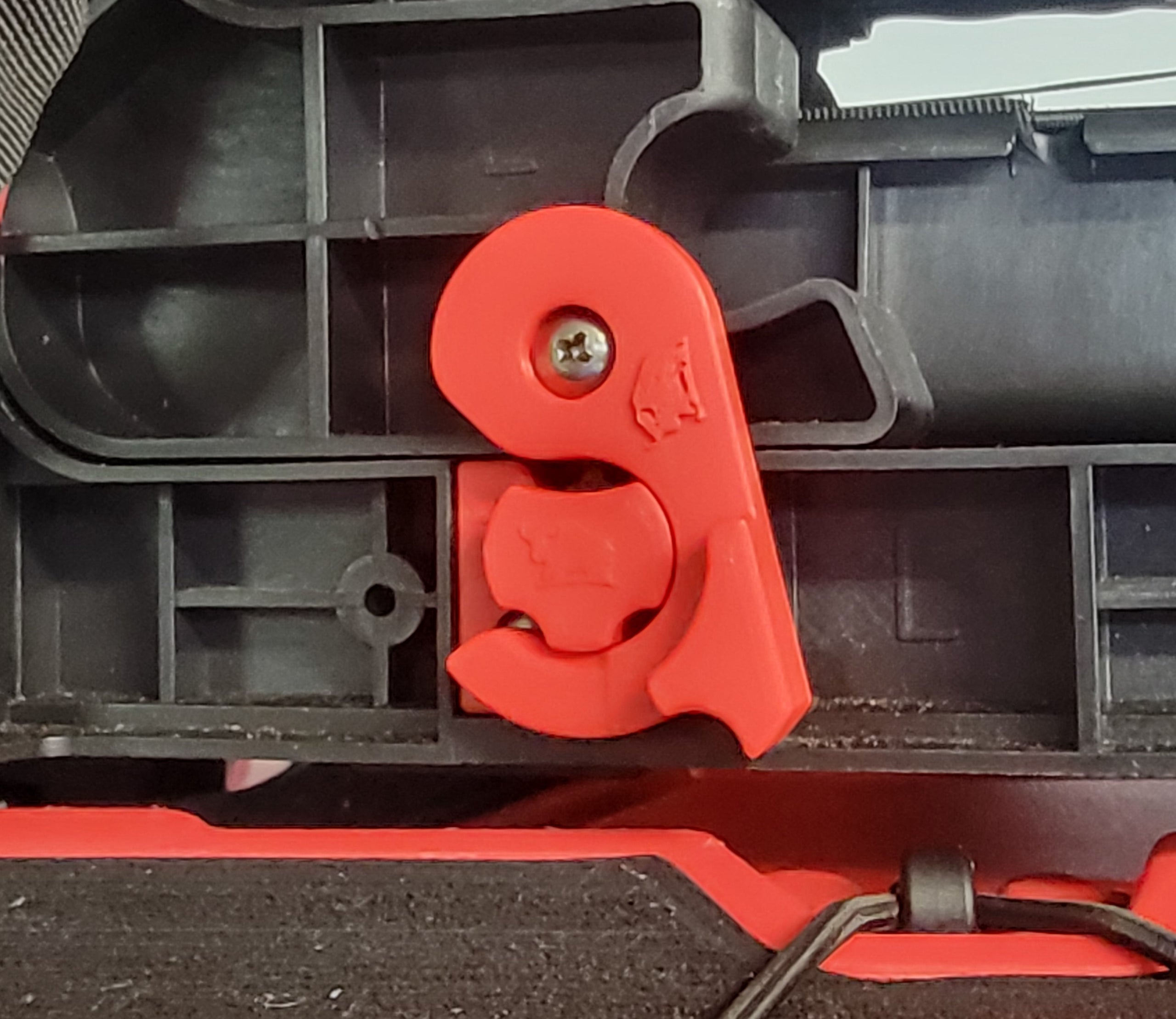 VIBE Shearwater 125 Posi-Lok Seat Lock Latch System By YAK Hobby | Yak ...