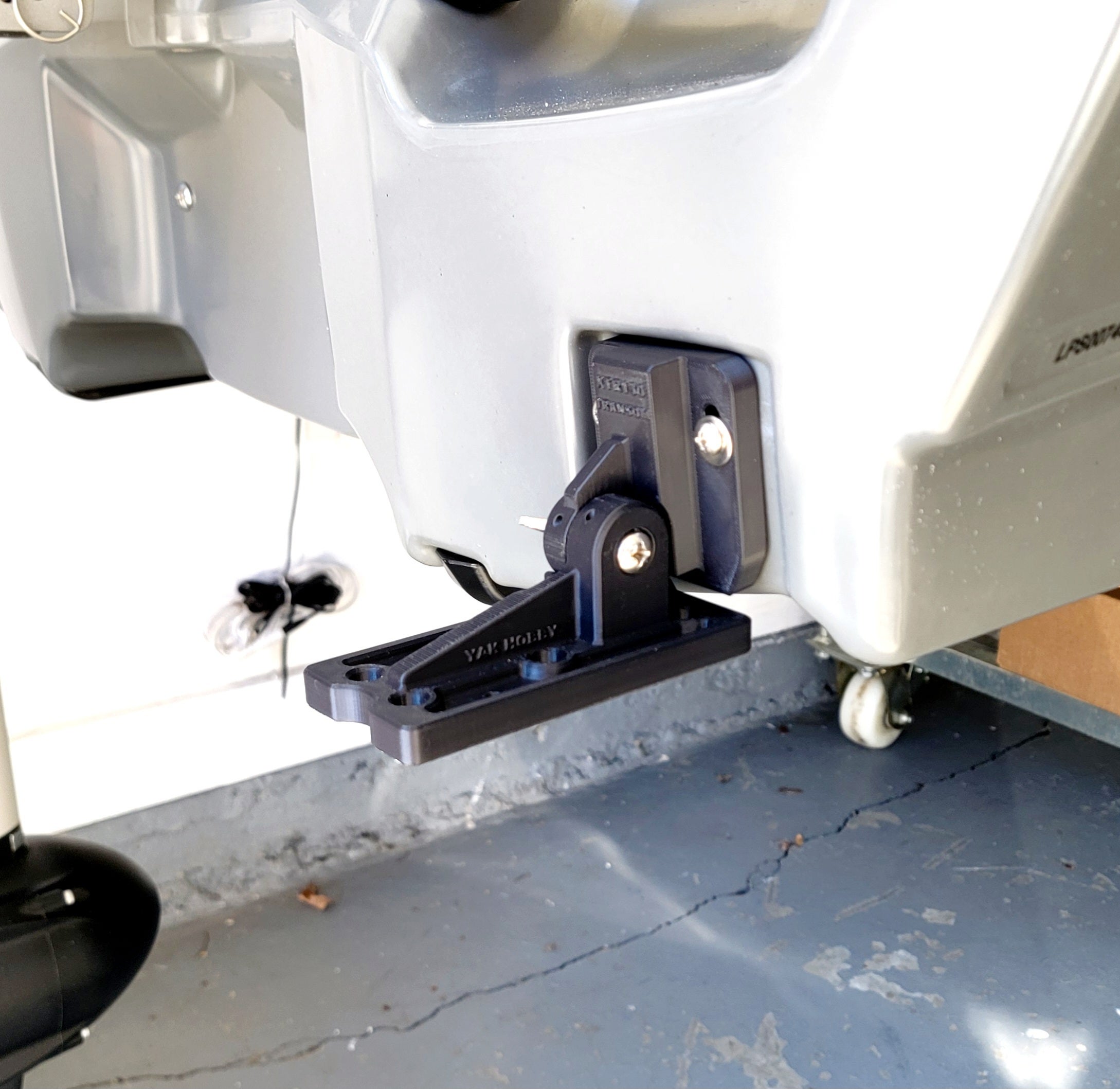 Bonafide XTR 130 Humminbird Solix MEGA Stern Mount Transducer Flipper ...